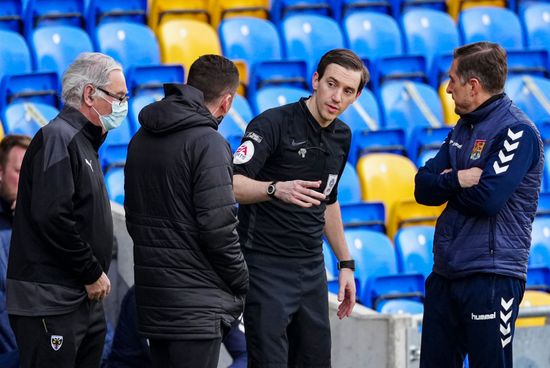 Referee Ben Toner Explains Comes Off Editorial Stock Photo - Stock ...