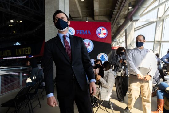 Senator Jon Ossoff Dga Seen Mercedesbenz - Foto de stock de contenido ...