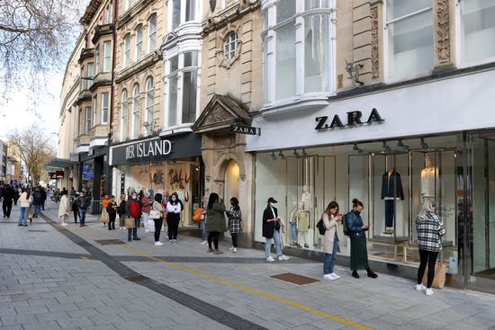 Shoppers Outside Zara Cardiff City Centre Editorial Stock Photo - Stock ...