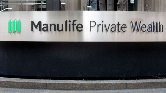 Sign Manulife Private Wealth Entrance Building Editorial Stock Photo ...