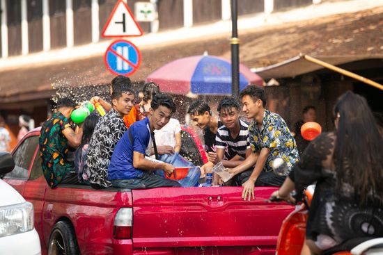 People Sprinkle Water Each Other Celebrating Editorial Stock Photo ...