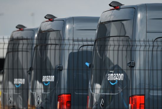 Amazon Prime Vans Waiting Depart Amazon Editorial Stock Photo - Stock ...