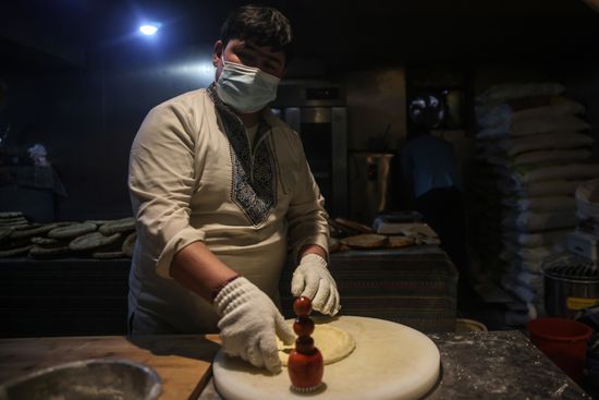 Chef Makes Uyghur Nang Bread International Editorial Stock Photo ...