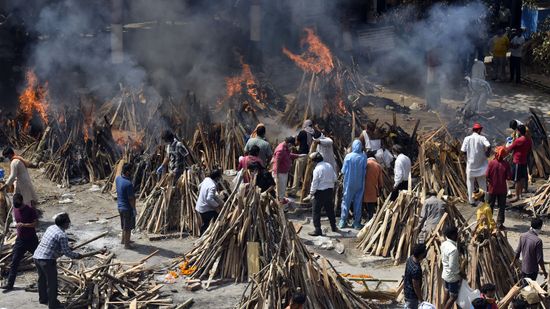 View Multiple Funeral Pyres Covid19 Victims Editorial Stock Photo ...