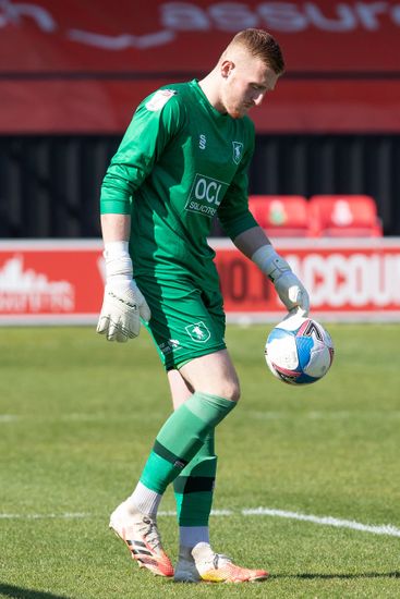 Mansfield Town Goalkeeper Jamie Pardington 30 Editorial Stock Photo ...