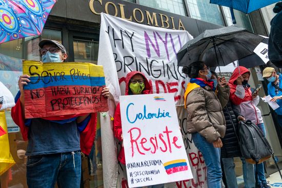 Protesters Brave Rainy Day Stage Rally Editorial Stock Photo - Stock ...