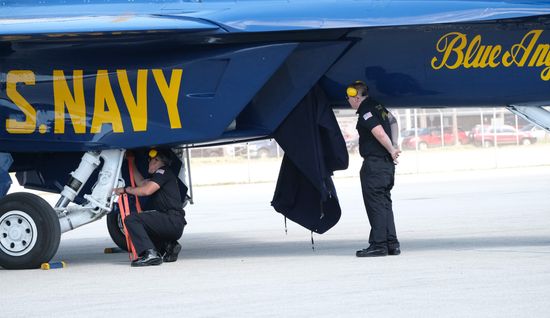 Us Navy Blue Angels Ground Crew Editorial Stock Photo - Stock Image ...