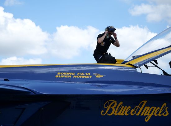 Us Navy Blue Angels Ground Crew Editorial Stock Photo - Stock Image ...