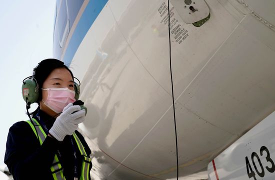 Liu Qiqi Talks Captain On Mechanical Editorial Stock Photo - Stock ...