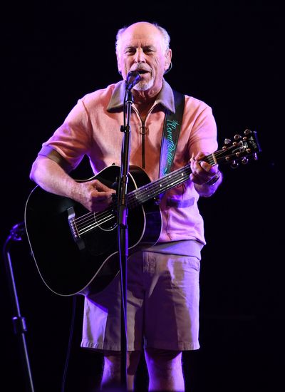 Jimmy Buffett Performs Coral Reefer Friends Editorial Stock Photo ...