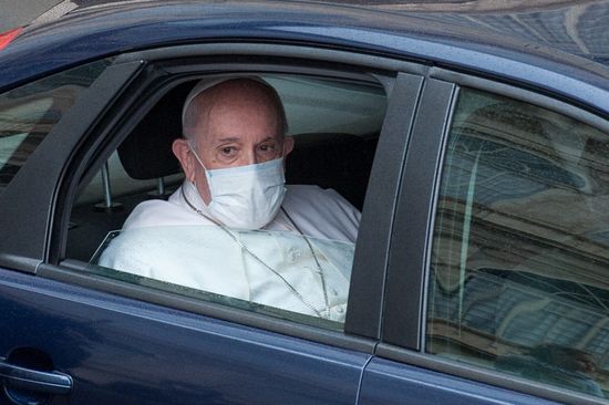 Pope Francis Arrives Wearing Mask He Editorial Stock Photo - Stock ...