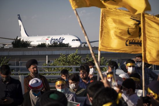 Group Iranian Clerics Carrying Flags During Editorial Stock Photo ...