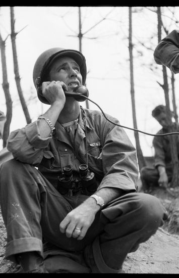 Soldier Using Field Telephone During Korean Editorial Stock Photo ...