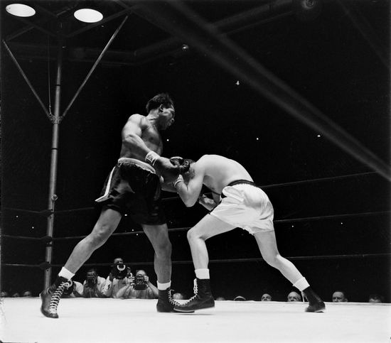 Archie Moore Punching Against Bobo Olson Editorial Stock Photo - Stock ...