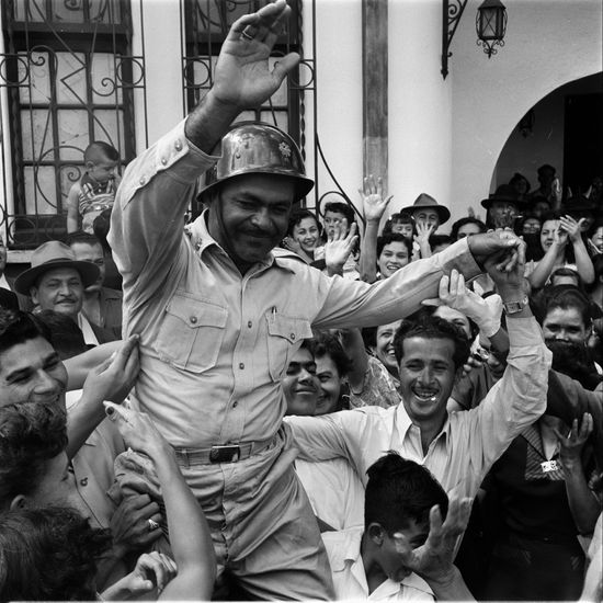 Soldier Raising Hand Crowd Costa Rica Editorial Stock Photo - Stock ...