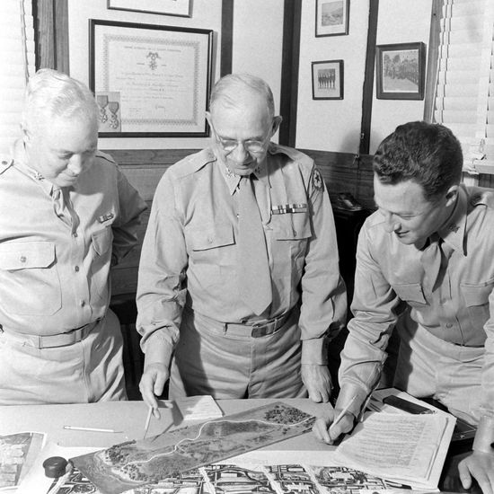 Army Officials Reviewing Maps During Filming Editorial Stock Photo ...