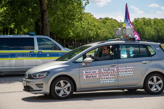 40 Lateral Thinker Cars Joined Motorcade Editorial Stock Photo - Stock ...