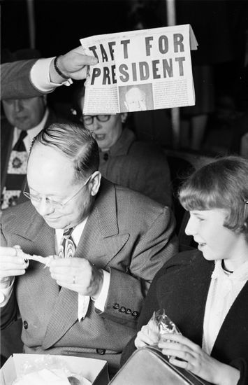 Robert Taft Eating Piece Chicken During Editorial Stock Photo - Stock ...