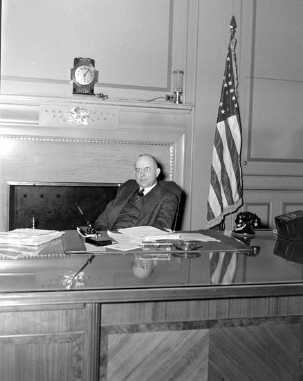 Stanley Forman Reed Sitting On Chair Editorial Stock Photo - Stock ...