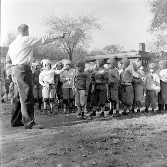 Man Directing Children During Practise Session Editorial Stock Photo ...