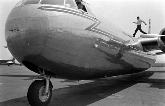 Man Walking On Wing Consolidated R2y Editorial Stock Photo - Stock ...