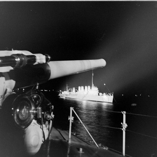 Uss Breckenridge Sailing Ocean United States Editorial Stock Photo ...