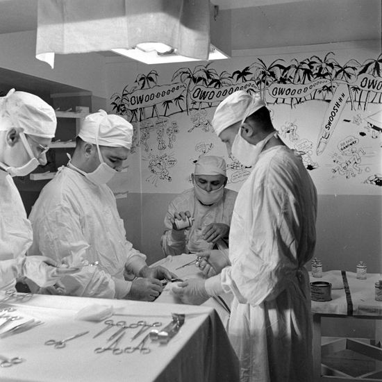Doctors Operating Patient Tarawa Japan 1944 Editorial Stock Photo ...