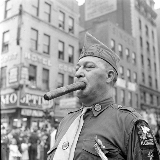 Officer Smoking Tobacco During American Legion Editorial Stock Photo ...