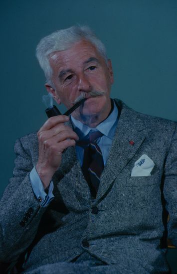 American Writer William Cuthbert Faulkner Holding Editorial Stock Photo ...