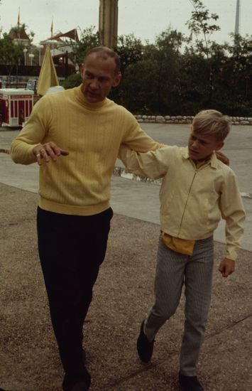 Edwin Eugene Buzz Aldrin Junior Walks Editorial Stock Photo - Stock ...
