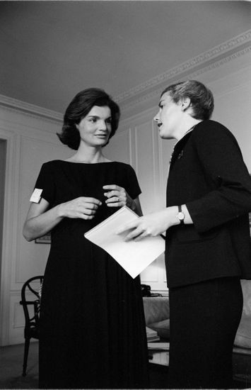 Jacqueline Kennedy Onassis Talking Reporter United Editorial Stock ...