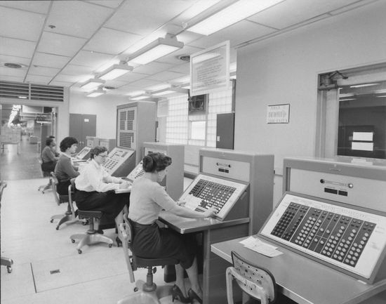 Women Working On Computer United States Editorial Stock Photo - Stock ...