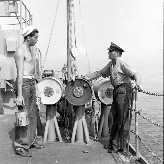 Men Talking Ship United States 1942 Editorial Stock Photo - Stock Image ...