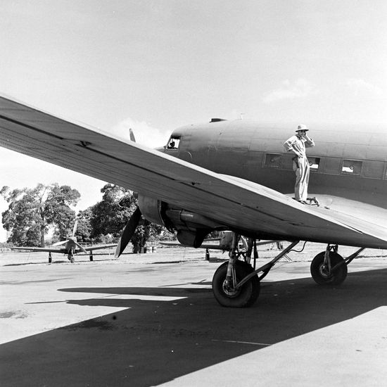 Man Standing On Wing On Aircraft Editorial Stock Photo - Stock Image ...
