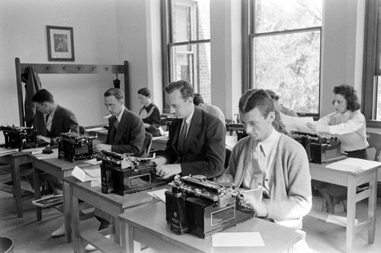 Students Using Typewriter University Missouri Columbia Editorial Stock ...