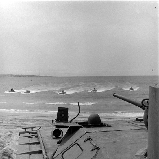 Soldier Riding Amphibious Vehicles Alligator Landing Editorial Stock ...