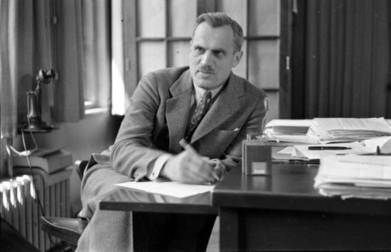 Portrait Arthur Holly Compton 1936 Editorial Stock Photo - Stock Image ...