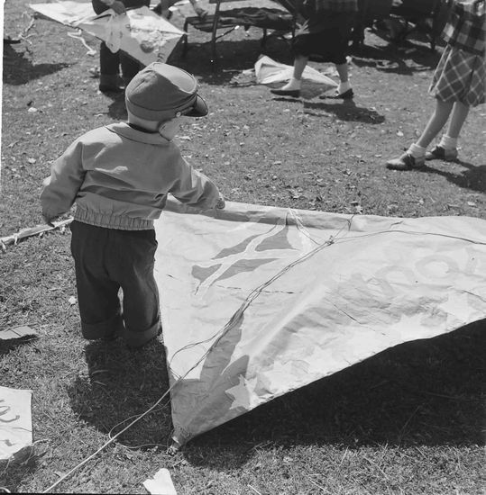 Child Pointing Kite During Contest Atlanta Editorial Stock Photo ...