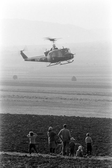 People Watching Aircraft Leaving Operation Big Editorial Stock Photo ...