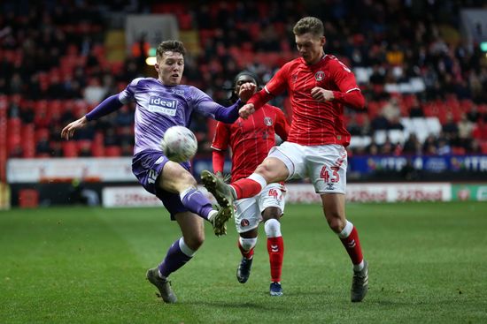 Toby Stevenson Charlton Athletic Tackling Dara Editorial Stock Photo ...