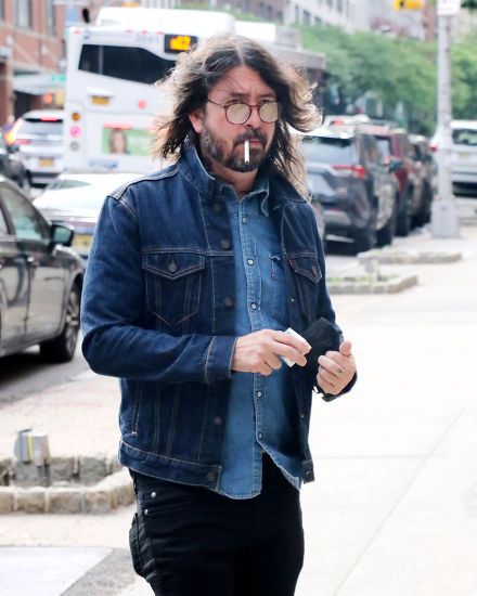 Dave Grohl Seen Cbs Studios Promoting Editorial Stock Photo - Stock ...