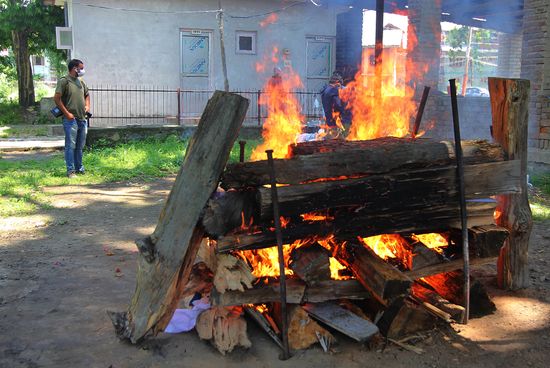 Burning Funeral Pyre Man Who Died Editorial Stock Photo - Stock Image ...