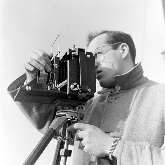 Life Photographer David Scherman Using Camera Editorial Stock Photo ...
