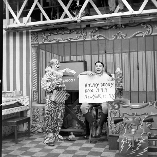 Man Holds Sign During Taping Howdy Editorial Stock Photo - Stock Image ...