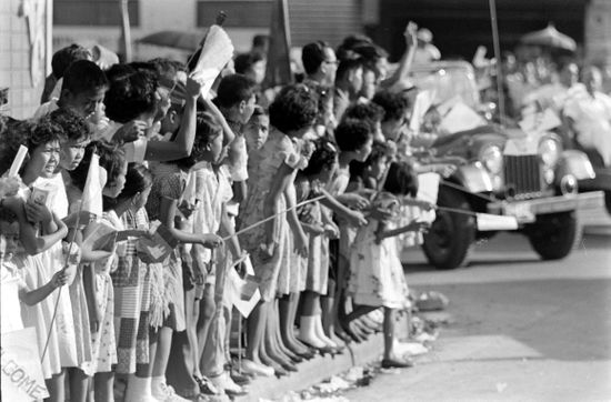 Children Watching Motorcade During Visit Cambodian Editorial Stock ...