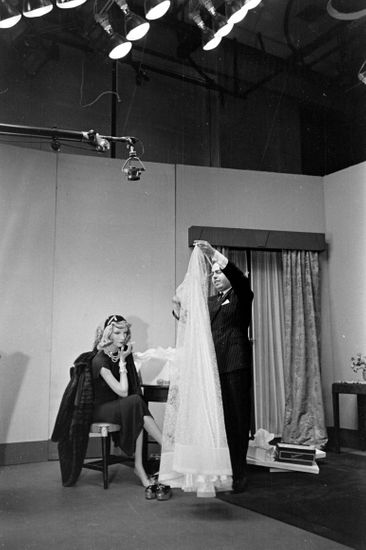 Lester Gaba Standing Near His Mannequin Editorial Stock Photo - Stock ...