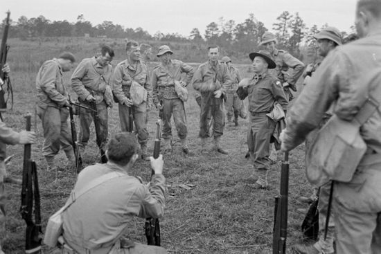 Soldiers Gathering Holding Guns Training World Editorial Stock Photo ...