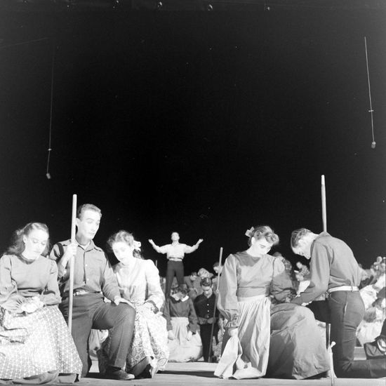 People Performing During Mormons Centennial Celebration Editorial Stock ...