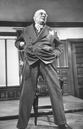 February 1951 Delbert Moyer Staley Demonstrating Editorial Stock Photo ...