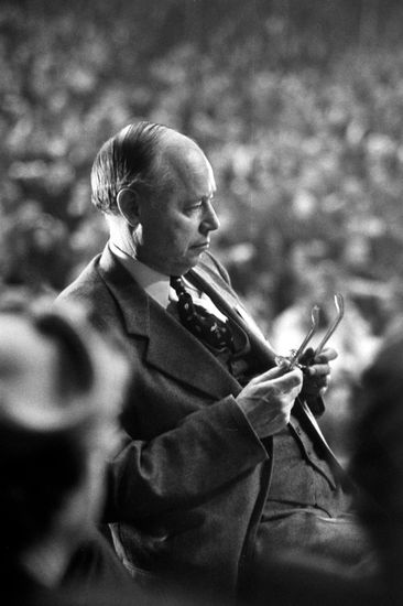 February 1951 Robert Taft Speaking Republican Editorial Stock Photo ...
